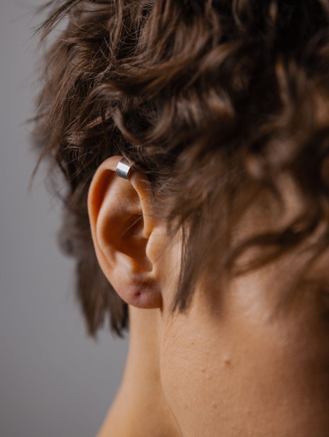Cuff "Simple" on the top of the ear