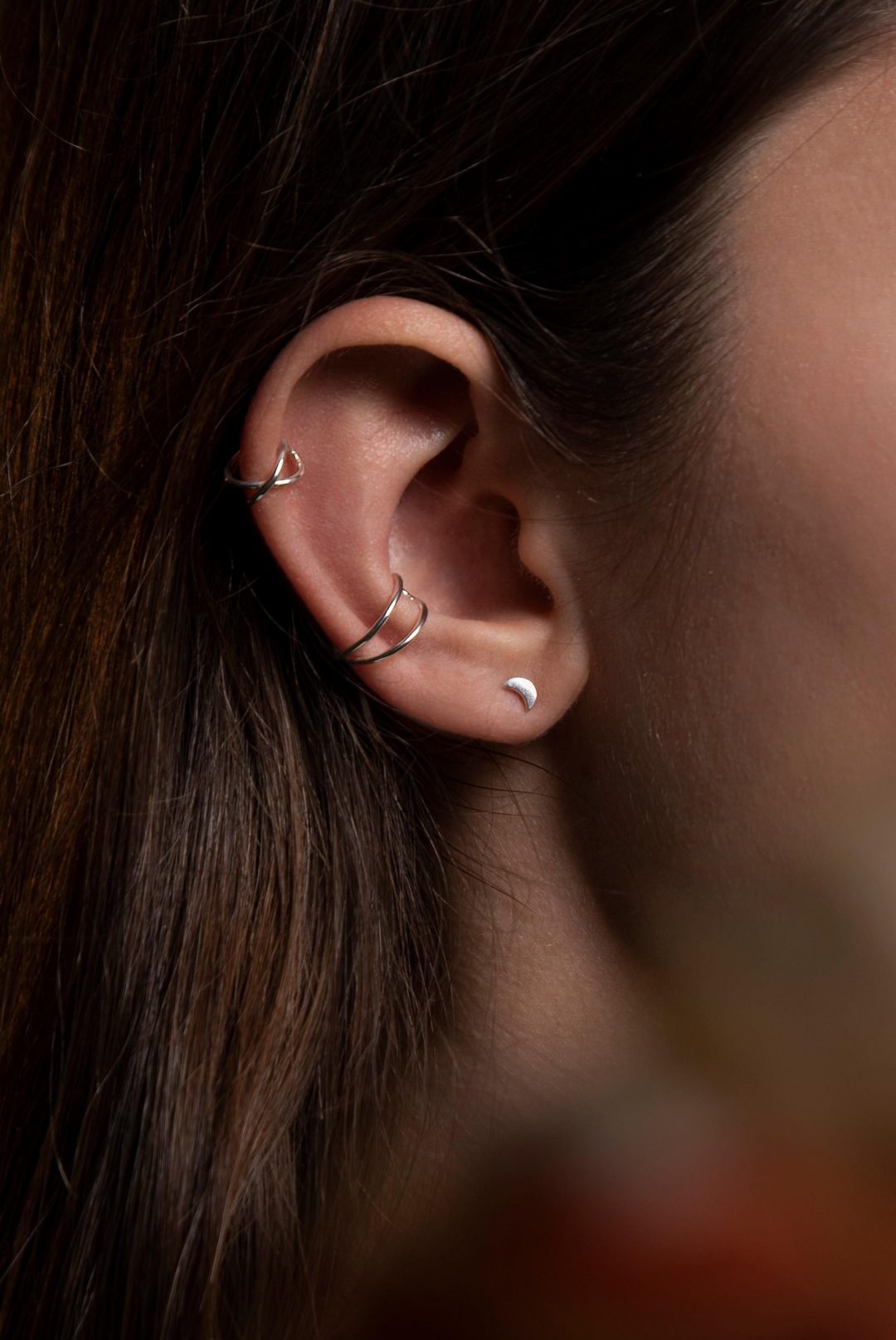 Cuff "Eight" on the top of the ear